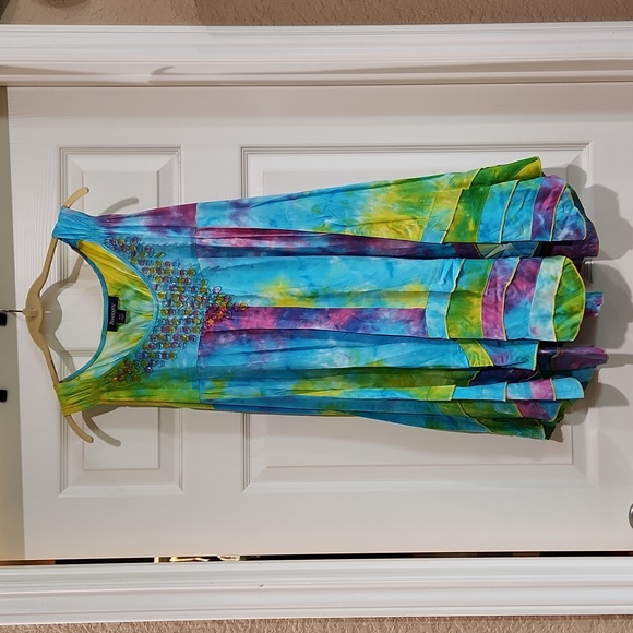 Roaman's | Tops | Roamans 6w Tie Dye Sleeveless Blouse Wbeads | Poshmark